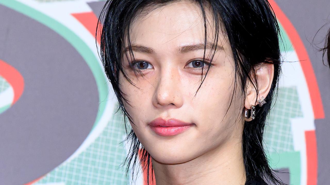 [가요]스키즈 필릭스, 팔 골절 아닌 신경눌림…JYP “회복 최우선 고려” | YTN