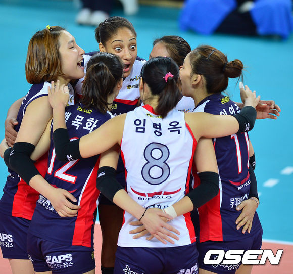 [스포츠종합][사진]KGC인삼공사 조이스,'눈으로 말해요~' | YTN