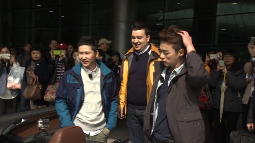 [방송]'마녀사냥' 4MC, 엑소 팬들에 굴욕 "많은 인파 알고 보니…" | YTN