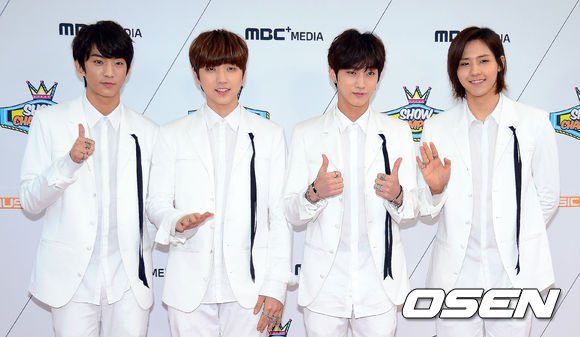 [음악]B1A4, 日 정규2집 오리콘차트 3위로 출발 | YTN