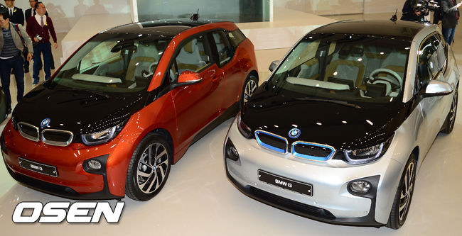 [자동차][사진]BMW, 최초의 순수 프리미엄 전기차 BMW i3 출시 | YTN