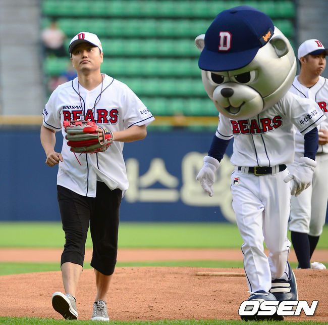 [야구][사진]김민교,'잠실에서 GTA찍나?' | YTN