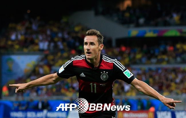 [축구]클로제 월드컵 최다골, "2002년 그 클로제가 아직도?" | YTN