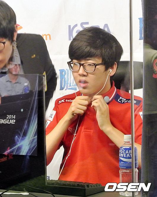 [라이프]'3킬' 원이삭, SKT T1 자존심 살렸다..2차전 승리 | YTN