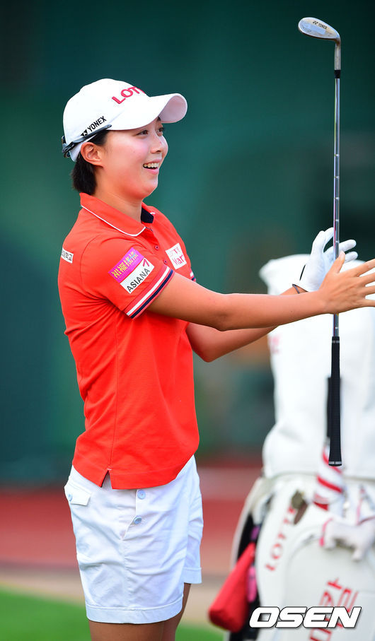 [야구][사진]KLPGA 1위 김효주,'럴수럴수 이럴수' | YTN