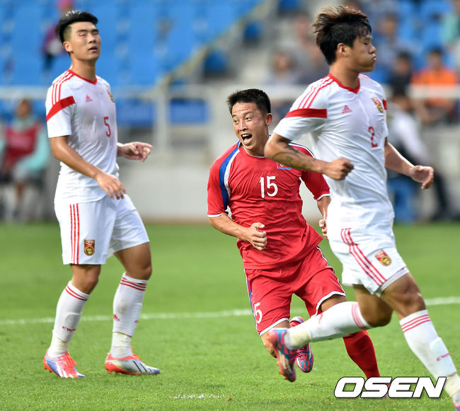 [축구][사진]리혁철,'중국 완전히 무너뜨린다' | YTN