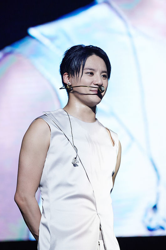 [음악]JYJ, "다음 10년도 기다릴게"..1만1천 관객 열광 [상하이 투어] | YTN