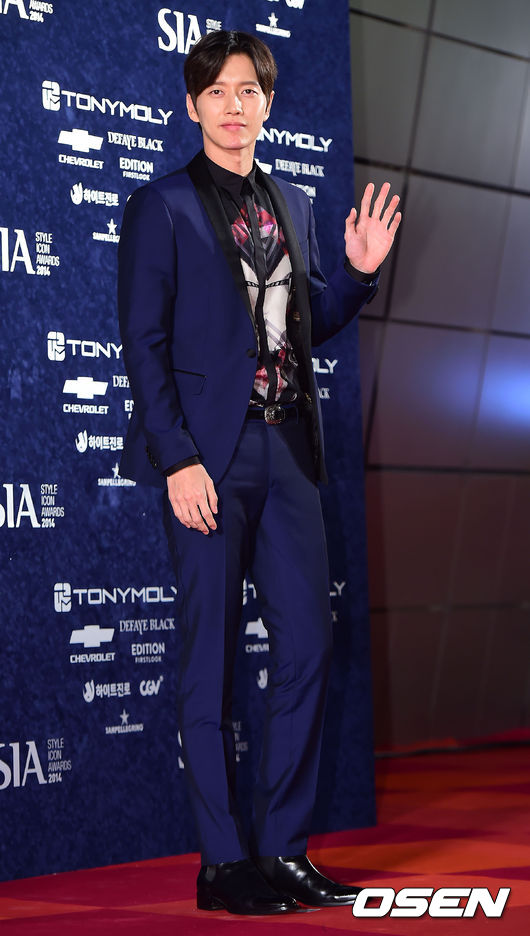 [방송][사진]박해진,'우월한 기럭지'(2014 SIA) | YTN