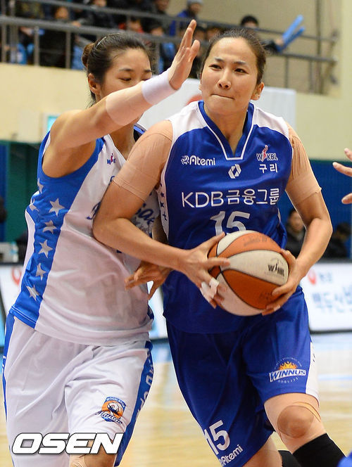 [스포츠종합]신정자, KDB생명 플레잉코치에 선임 | YTN