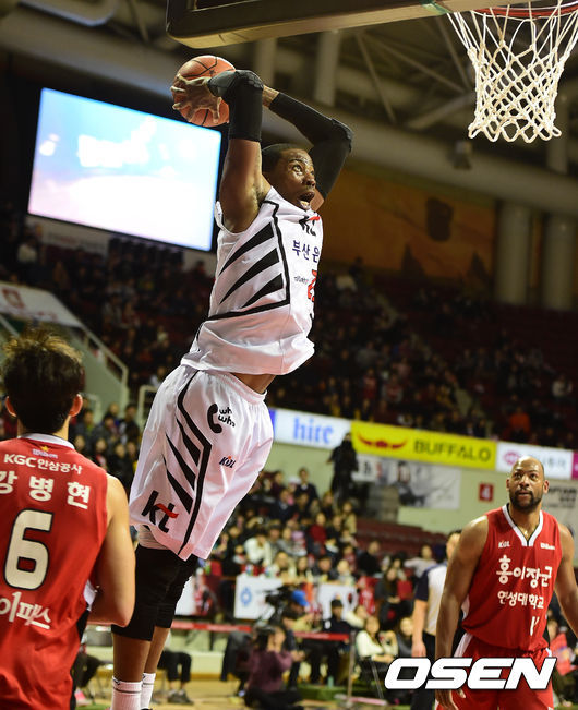 [스포츠종합]찰스 로드, KBL 최고의 휴먼 하이라이트 필름 | YTN