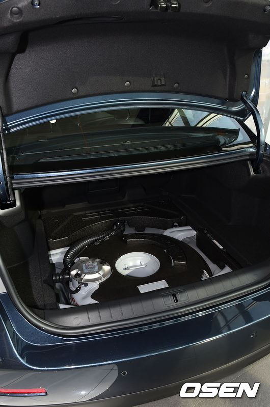 [자동차][사진]SM5 Nova LPLi 트렁크 공간 확보 | YTN