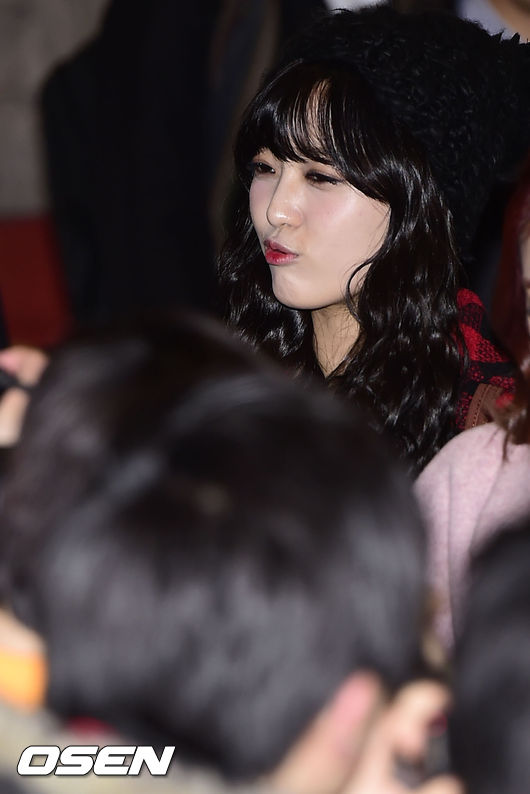 [방송][사진]AOA 찬미,'팬들 향한 츄~' | YTN