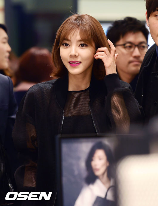 [방송][사진]멀리에서도 눈에 띄는 손담비 | YTN