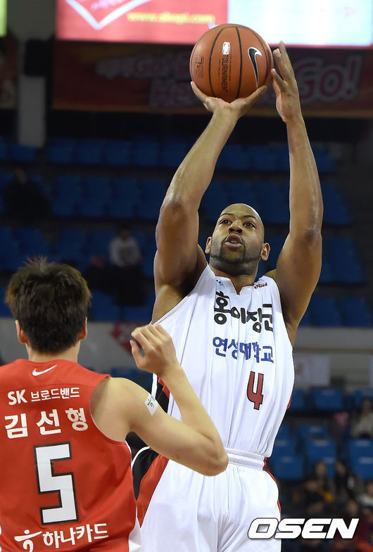 [스포츠종합]KGC, kt 5연패 내몰고 시즌 첫 3연승 | YTN