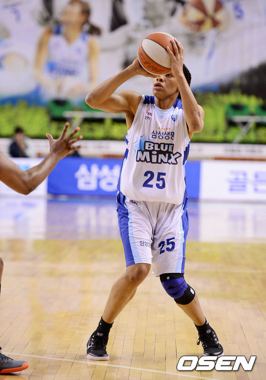 [스포츠종합]'커리 28점' 삼성, KDB 6연패 내몰고 2연승 | YTN