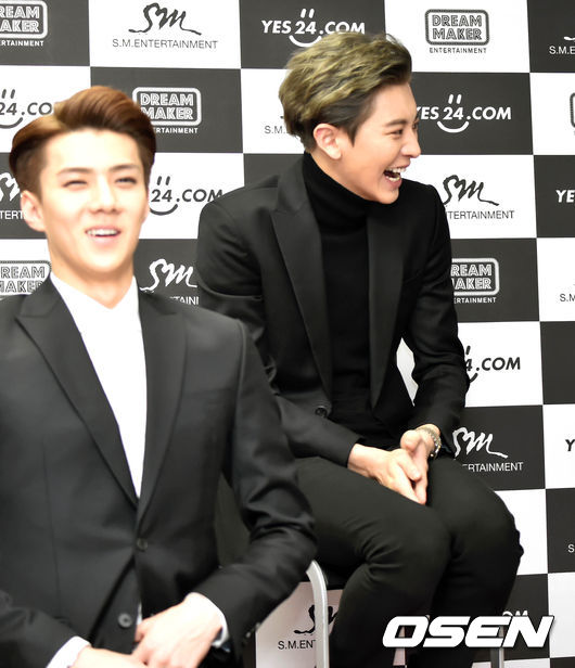 [음악][사진]빵 터진 엑소 찬열 | YTN