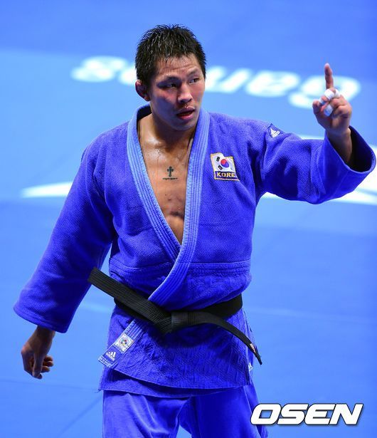 [스포츠종합]김재범, 여명컵서 81kg급 최강 증명... 왕기춘 銅 | YTN
