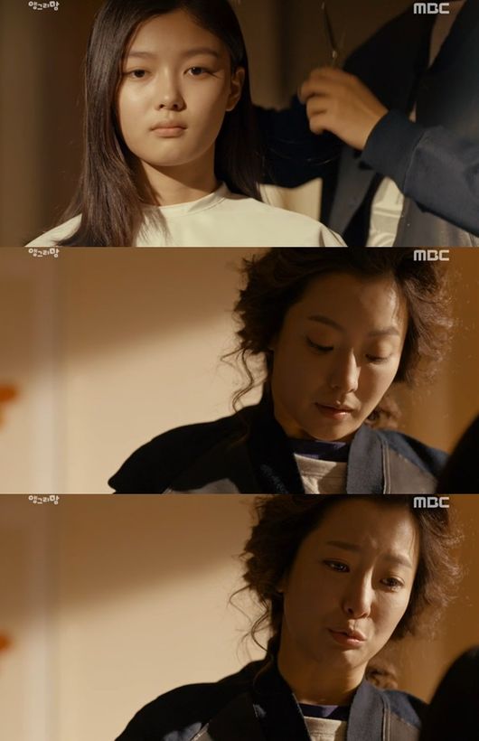 [방송]‘앵그리맘’ 김희선, 우울증 김유정 보며 가슴 찢어져..‘눈물’ | YTN