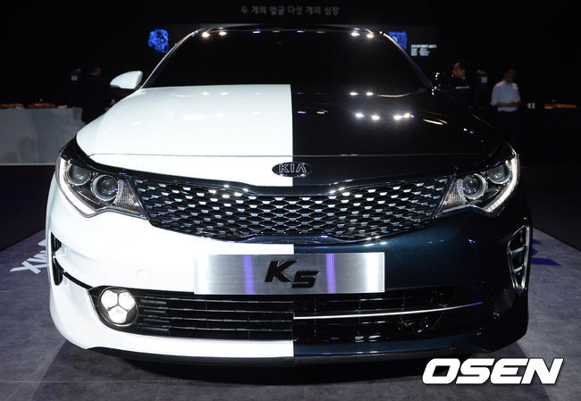 [자동차]기아차, 중형 세단 부흥 이끌 신형 'K5' 출시…"4만 6000대 판매 목표" | YTN
