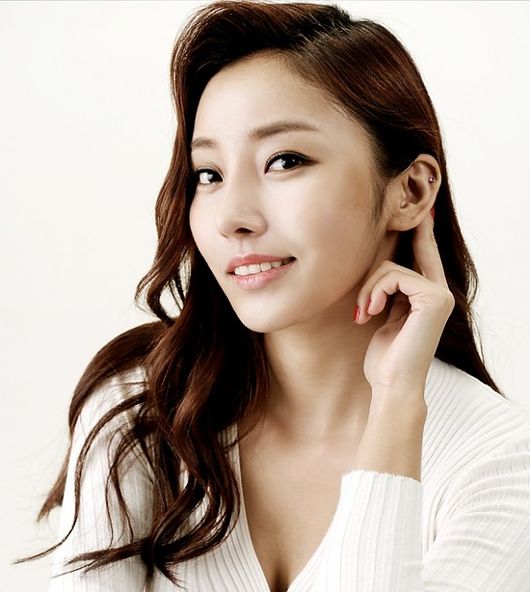 [야구]배우 이현지, 26일 광주에서 시구 행사 | YTN