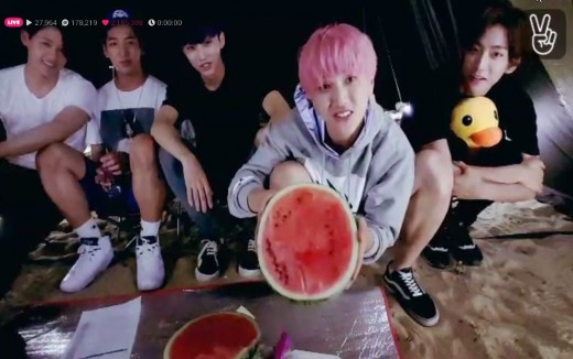 [방송]B1A4 산들, 백종원 성대모사 "수박 끝내주쥬?" | YTN