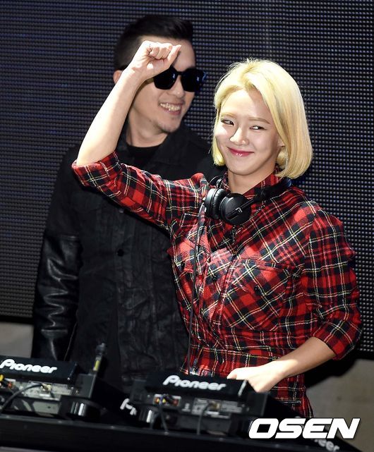 [음악][사진]소시 효연,'신나는 EDM 디제잉' | YTN