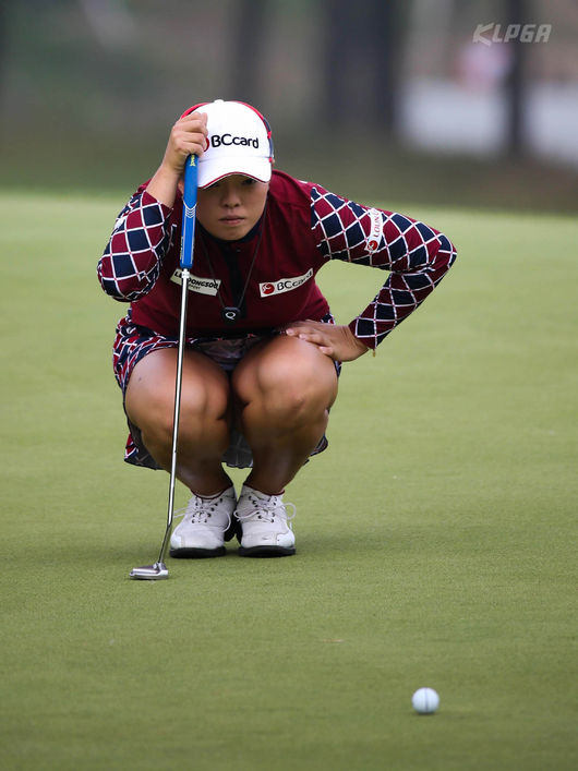 [스포츠종합]LPGA 장하나, KLPGA서 2승째…YTN볼빅여자오픈 -16 우승 | YTN