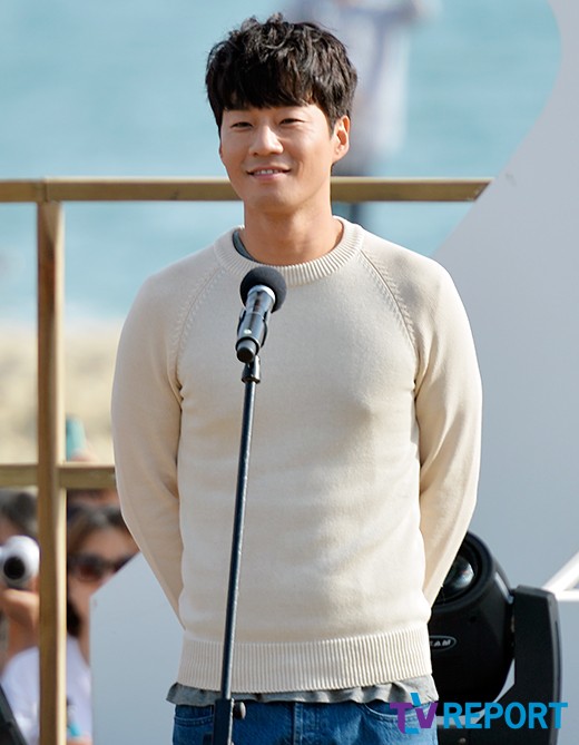 [영화][20th BIFF] '돌연변이' 이천희 "모델 때 186cm→188cm..계속 성장中" | YTN