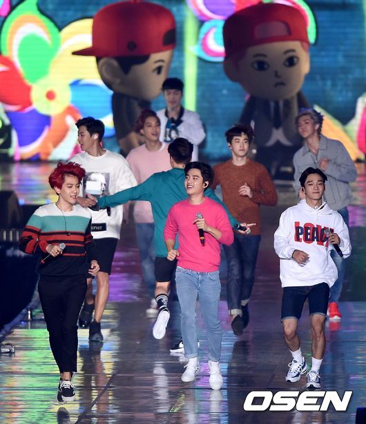 [음악][사진]엑소,'이 무대가 즐거워요' | YTN