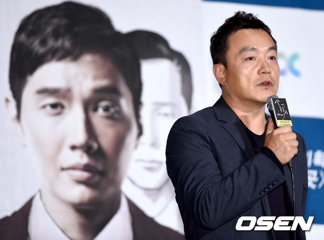 [방송][사진]JTBC 드라마 '송곳' 연출하는 김석윤 PD | YTN