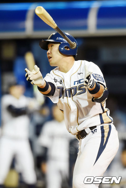 [야구][PO5] 따라가는 NC, 지석훈 장원준 상대 솔로포 | YTN