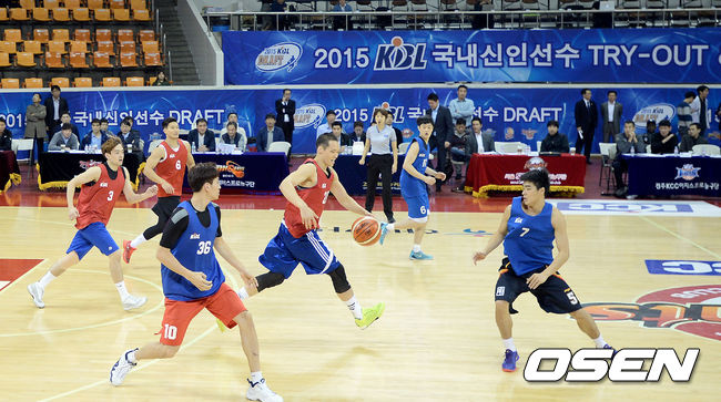 [스포츠종합][사진]2015 KBL 국내신인선수 트라이아웃 | YTN