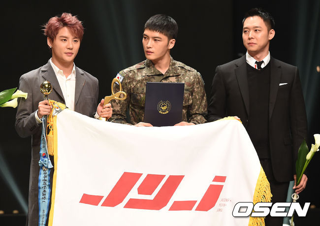 [방송][사진]JYJ,'뜻 깊은 순간' | YTN