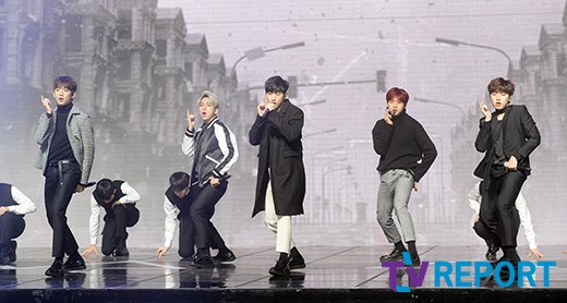 [음악][T포토-Lab] B1A4 '풍부해진 감성, 깊어진 남성미' | YTN