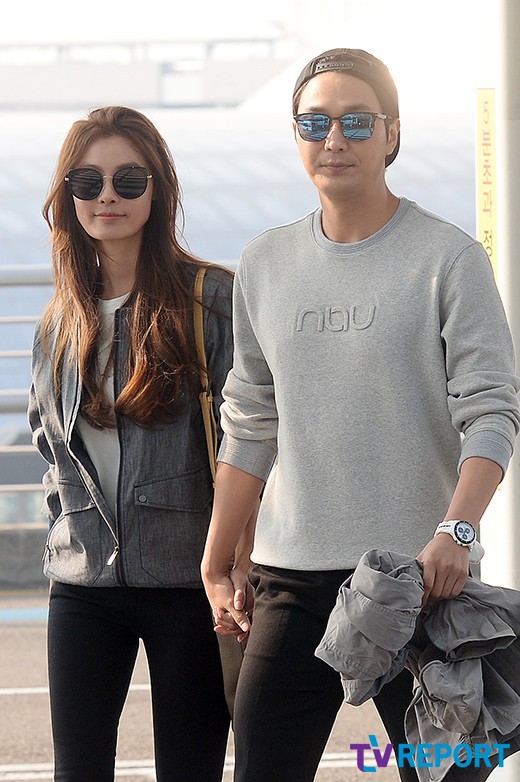 [방송][T포토-Lab] 윤소이-조성윤 '꿀 떨어지는 예비 부부' | YTN