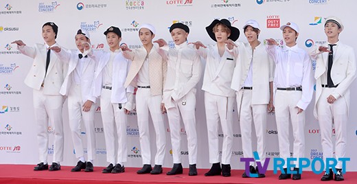 [방송][T포토] NCT127 '오늘은 화이트' | YTN