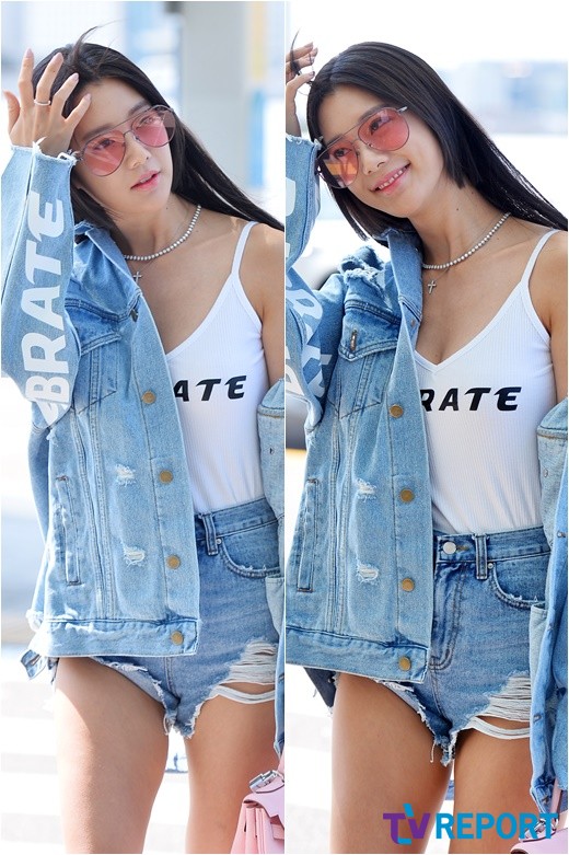 [방송][T포토] 클라라 '아슬아슬한 위아래' | YTN