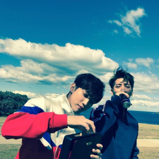 [방송]B1A4 바로, 새 앨범 홍보 열심 “전곡 다 좋아, 꼭 들어주길” | YTN