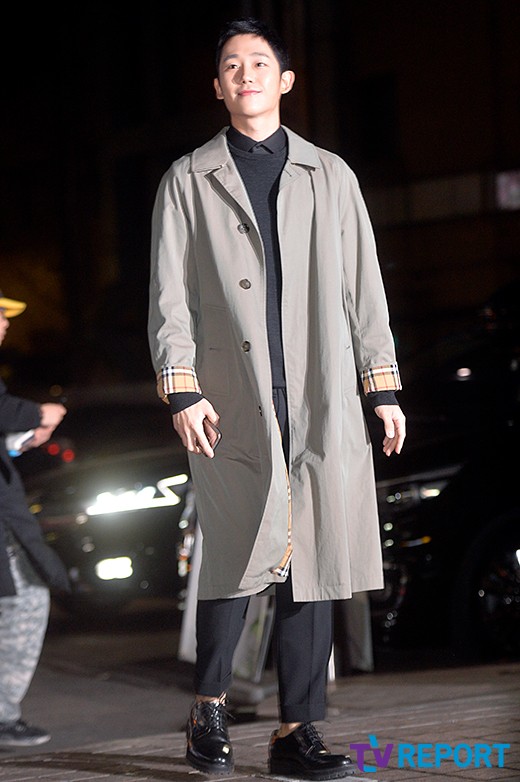 [방송][T포토] 정해인 '비율까지 완벽해' | YTN