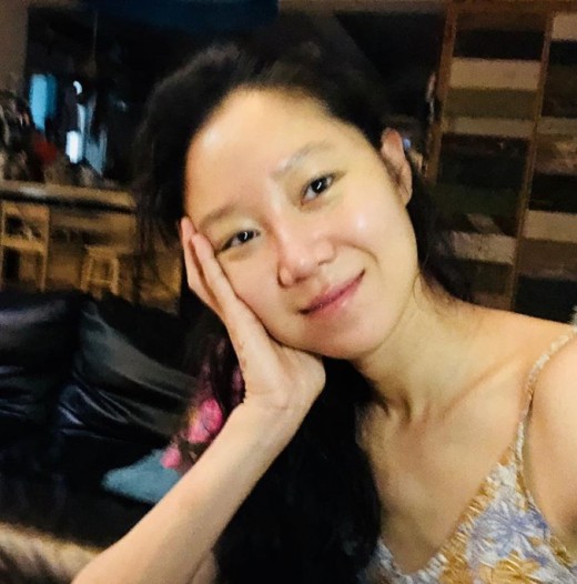 [방송]"잘 쉬고 있어요" 공효진, 민낯으로 전한 근황 | YTN