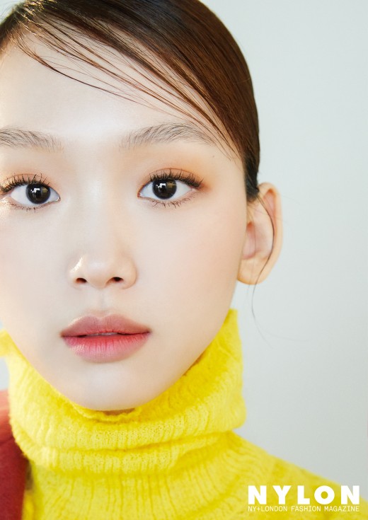 [방송]진기주, 보정 필요없는 피부…新 뷰티 여신 [화보] | YTN