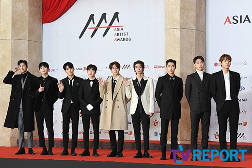 [방송][T포토] SF9 '9명이나 잘생김' | YTN