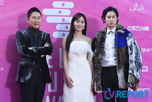 [방송][T포토] 신동엽-김소현-김희철 '비주얼 3MC' | YTN