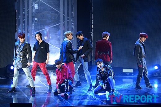 [방송][T포토] SF9 '감각적인 섹시미' | YTN