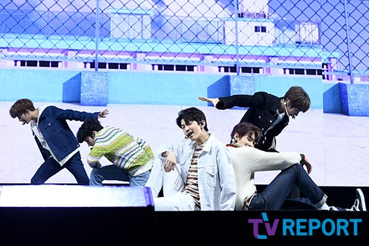 [음악]“BTS 직속후배로 영광”…전 세계 관심 받는 TXT 데뷔 [종합] | YTN