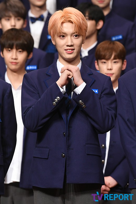 [방송][T포토] '프로듀스X101' 위자월, '시에시에' | YTN