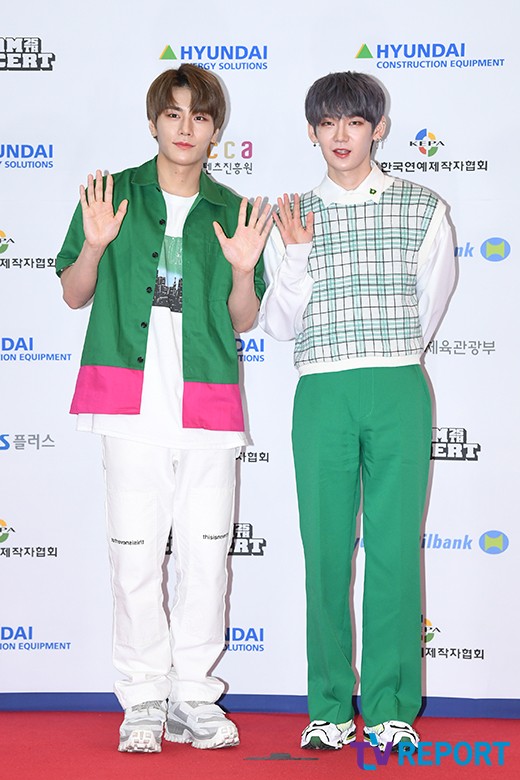 [방송][T포토] JBJ95 '싱그러운 초록 패션' | YTN