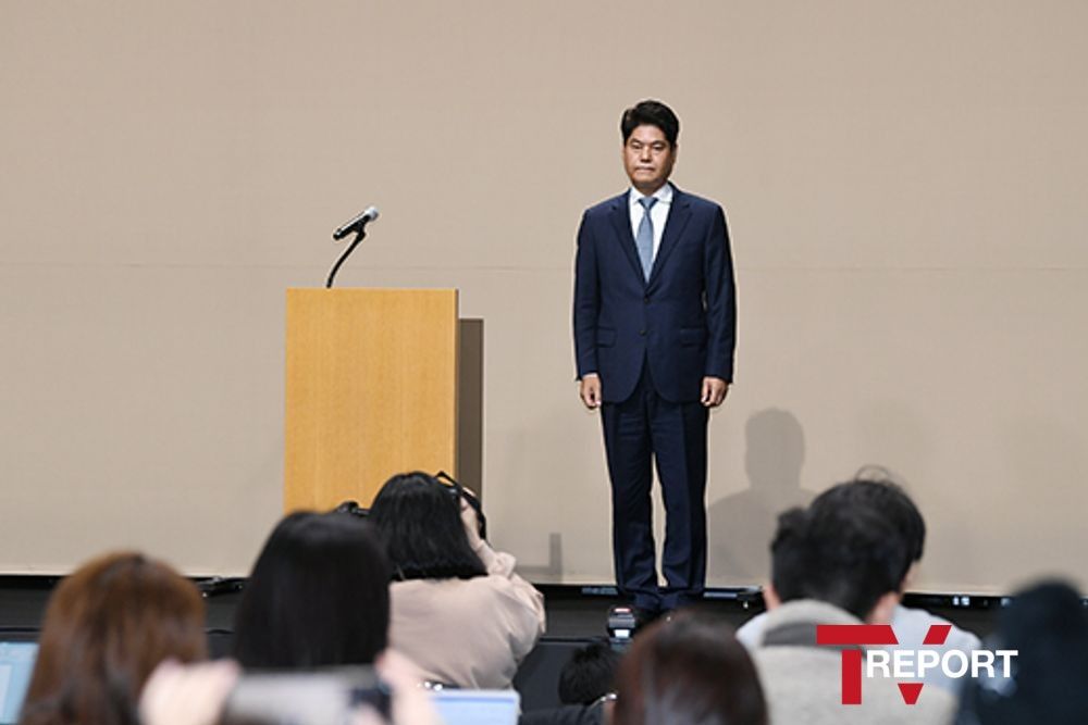 [방송][T포토] 기자회견 연 CJ ENM 허민회 대표이사 | YTN