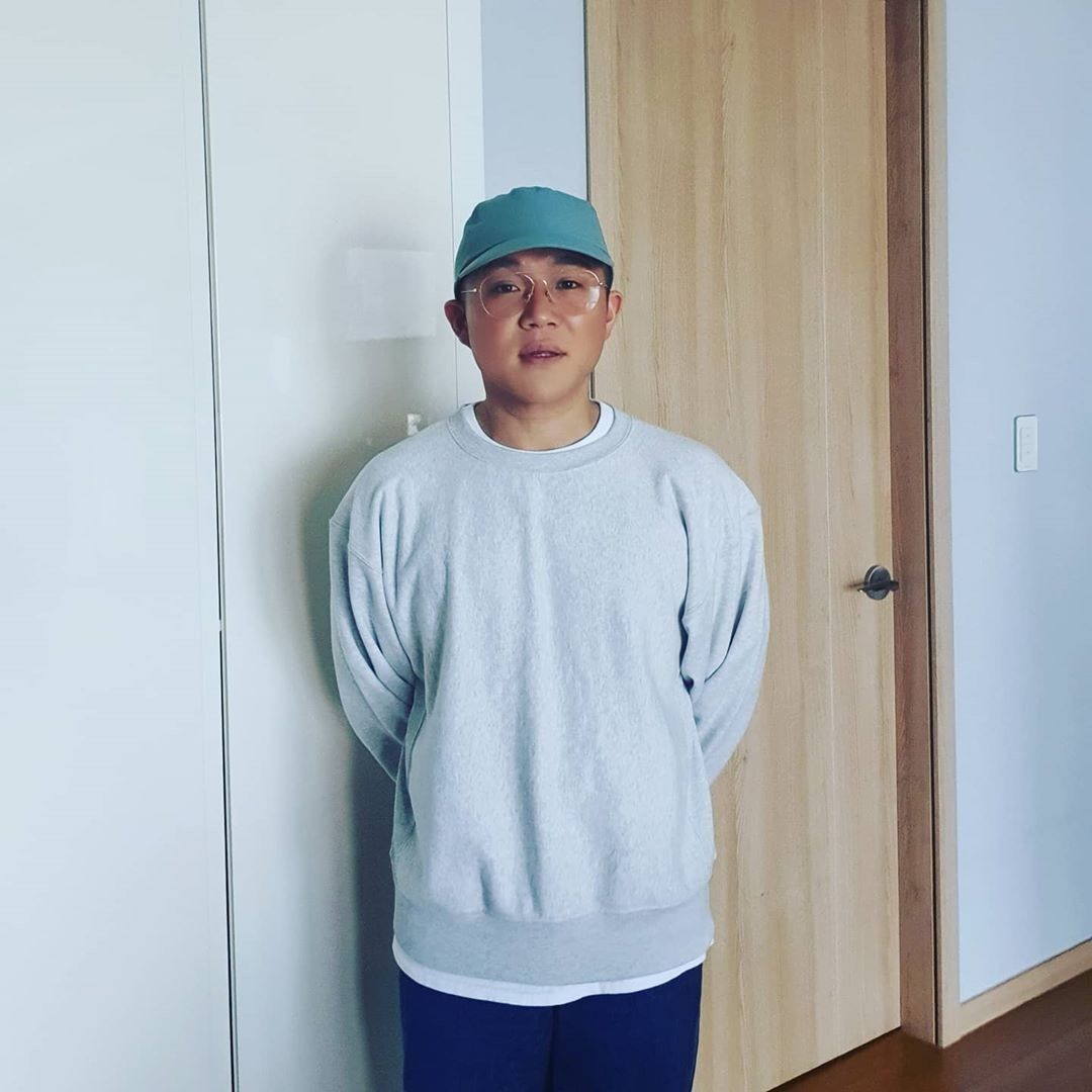 [방송]'10kg 감량' 조세호, 날렵 턱선+슬림 몸매 자랑 "오늘은 이렇게" | YTN