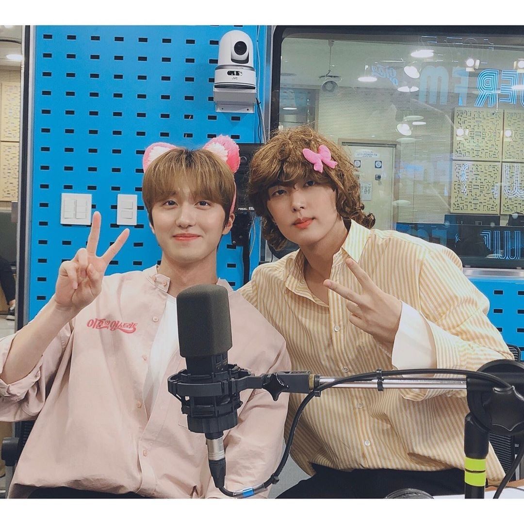 [방송]SF9 찬희X재윤, 남자는 핑크지…깜찍 변신 [리포트:컷] | YTN